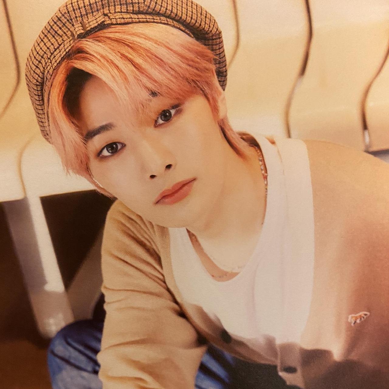 Stray Kids Season Greetings “SKZ Mini World” success... - Depop