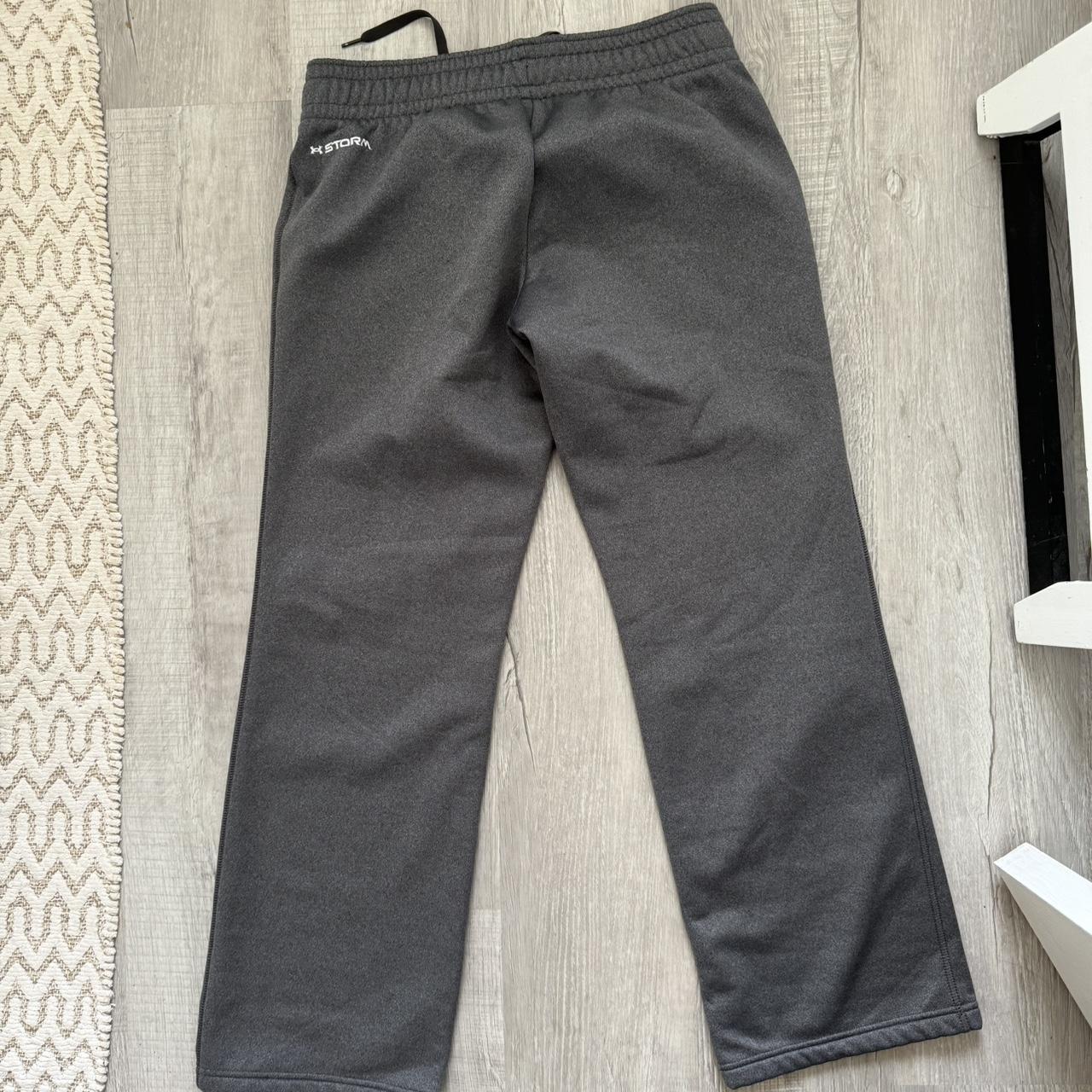 Grey under armour low rise sweat pants. - Depop