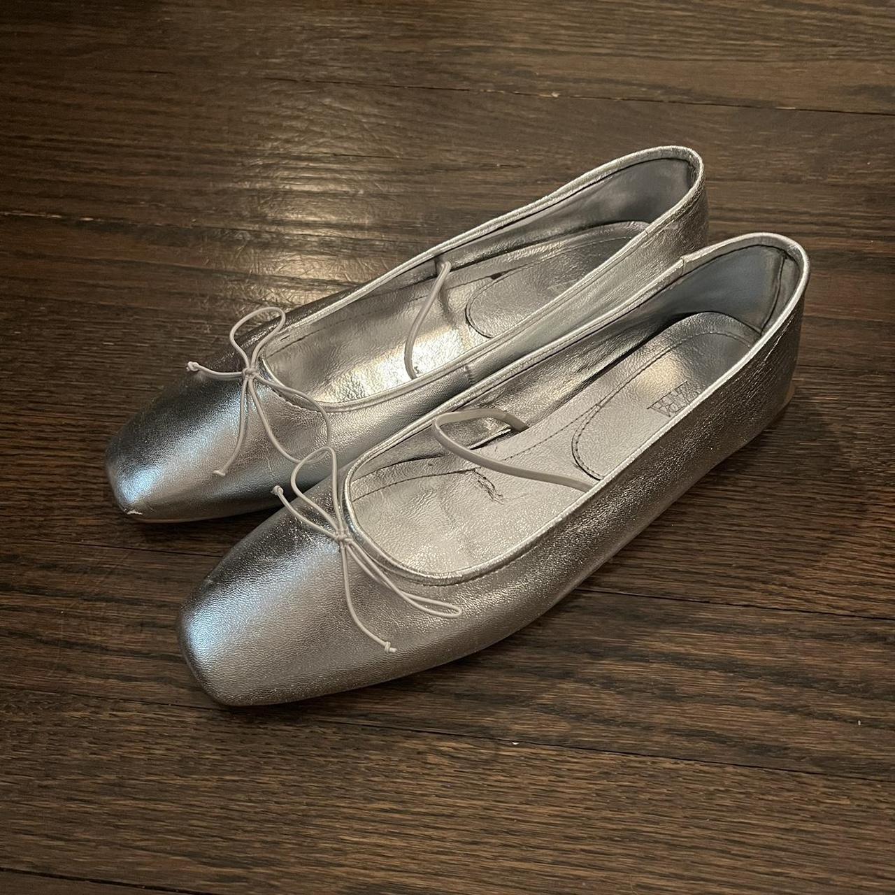 Metallic silver Mary Jane ballet flats🩰🎀 Wore these... - Depop