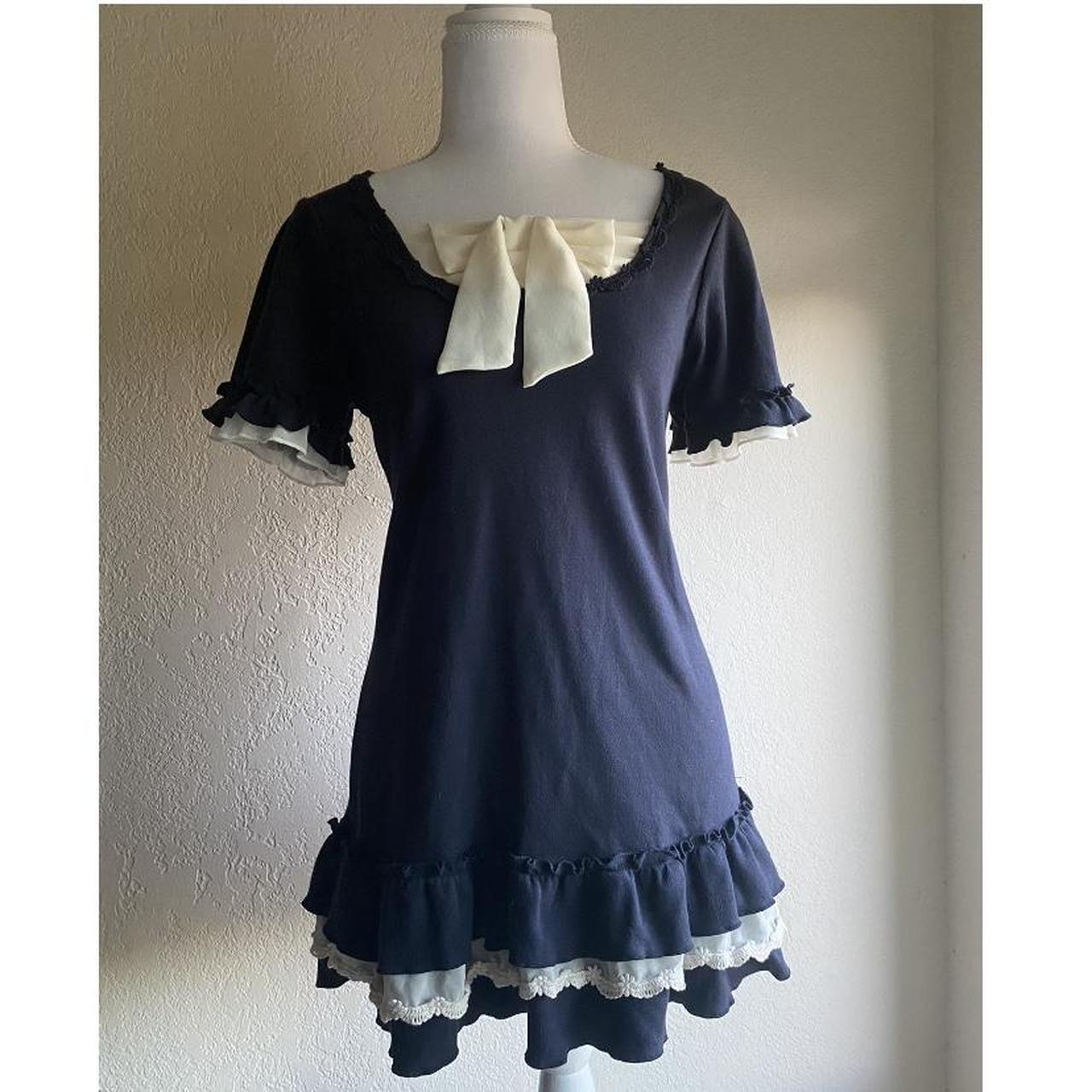 𓏸𓈒 super cute big bow top/dress ｡ * ♡ i lovvvvve... | Depop