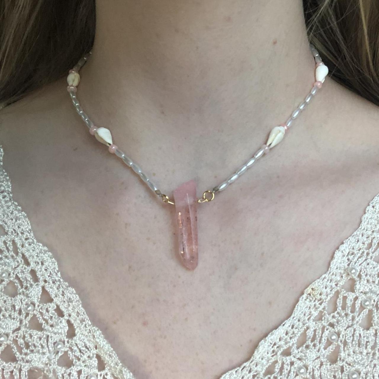 Super cute pink crystal sea shell mermaid... - Depop