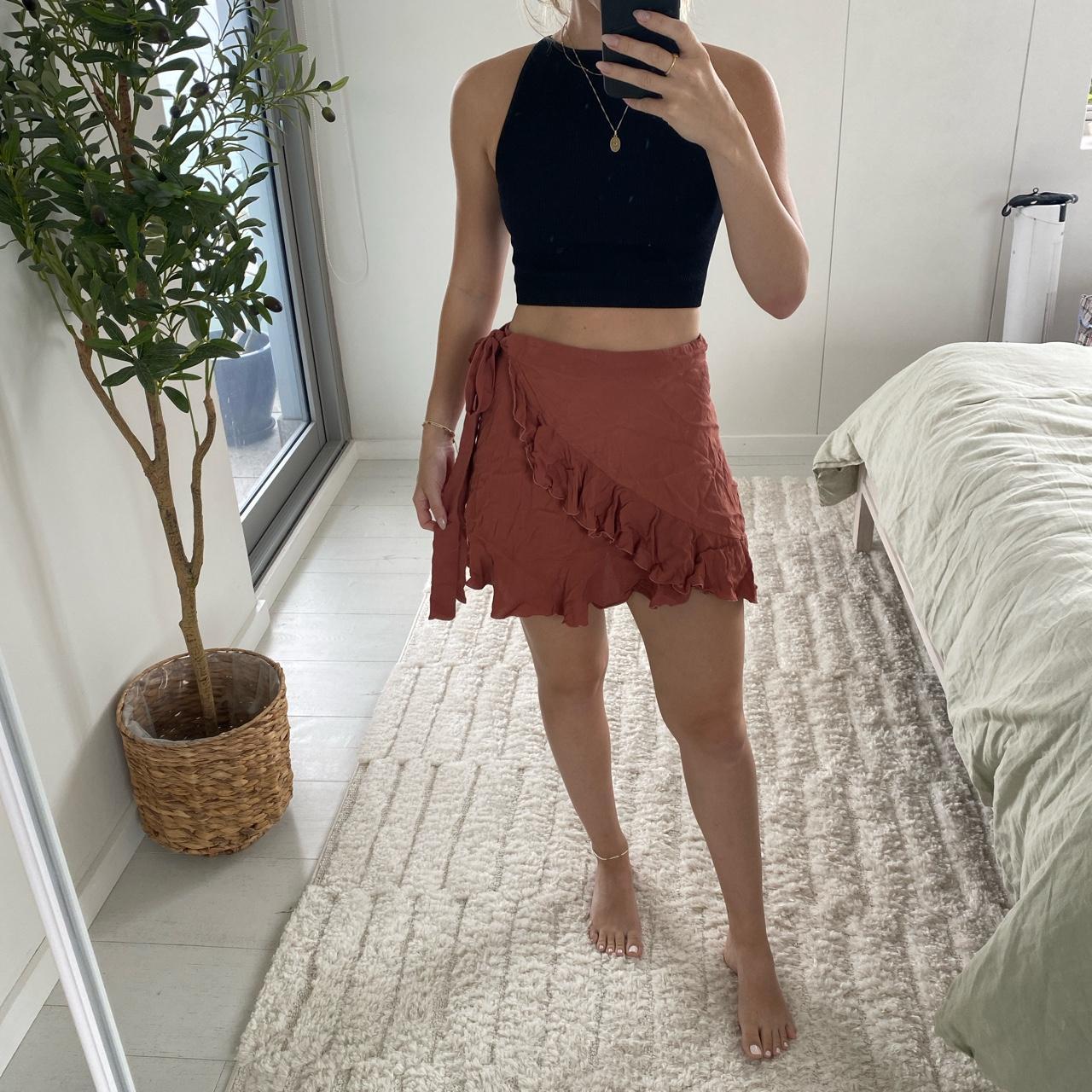 Dusty pink Ruffle wrap skirt. Size M - Depop