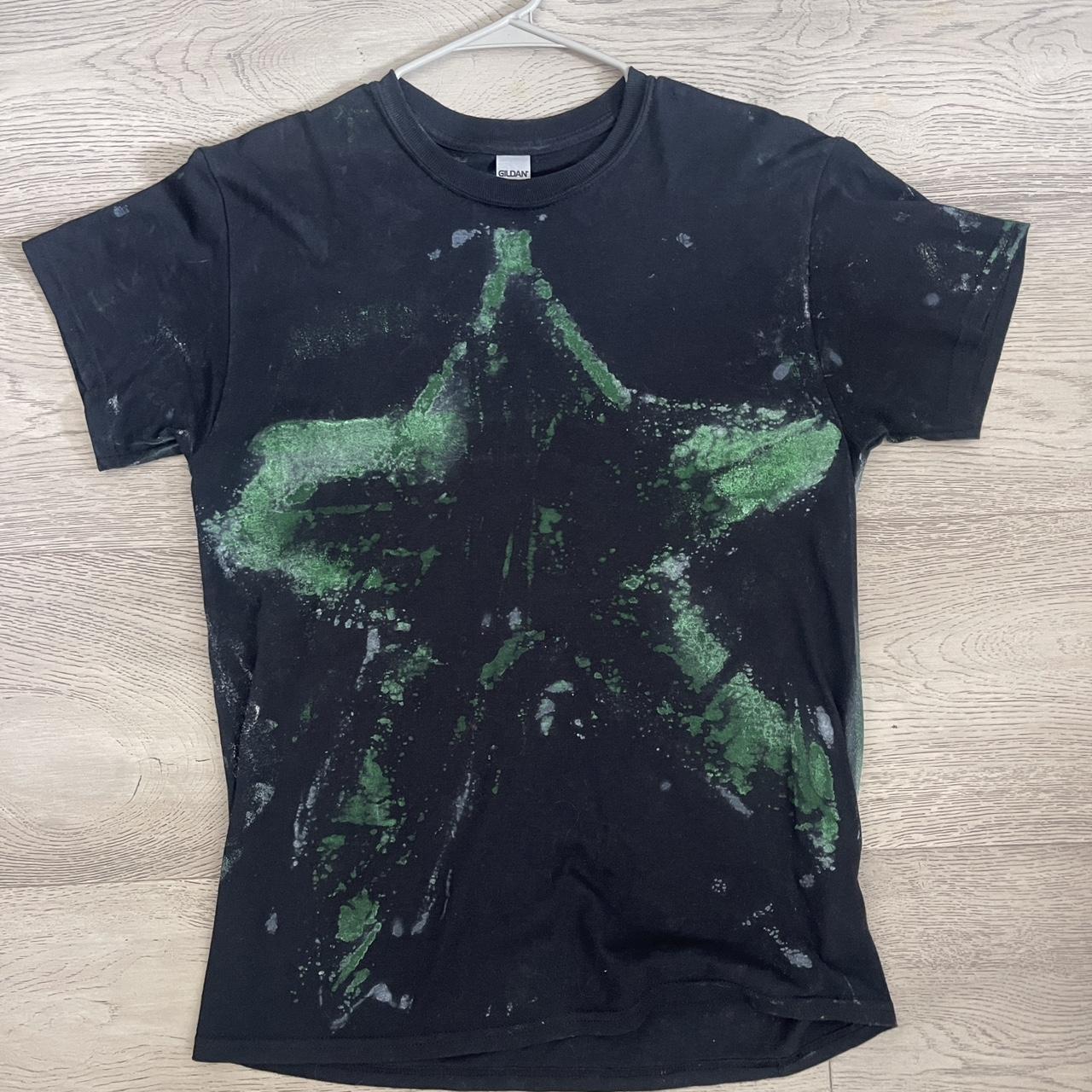 Custom Star Tee Gildan Heavy Cotton size M spray... - Depop