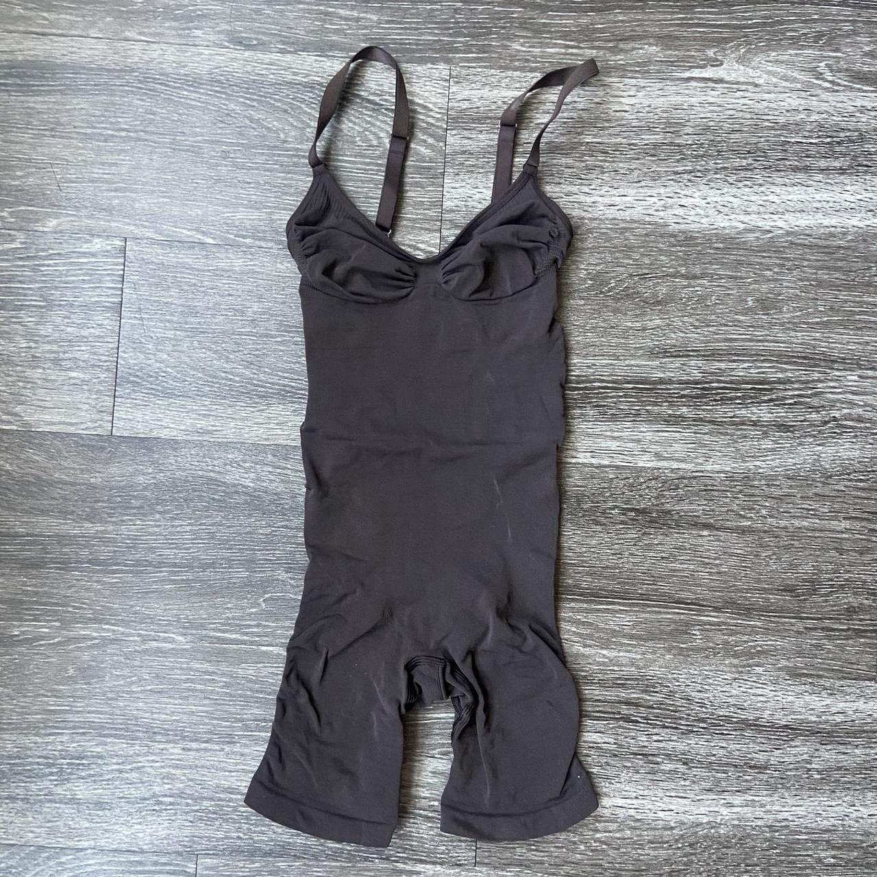 SKIMS brown mid-thigh bodysuit 🤎 size XS . NWOT!!... - Depop