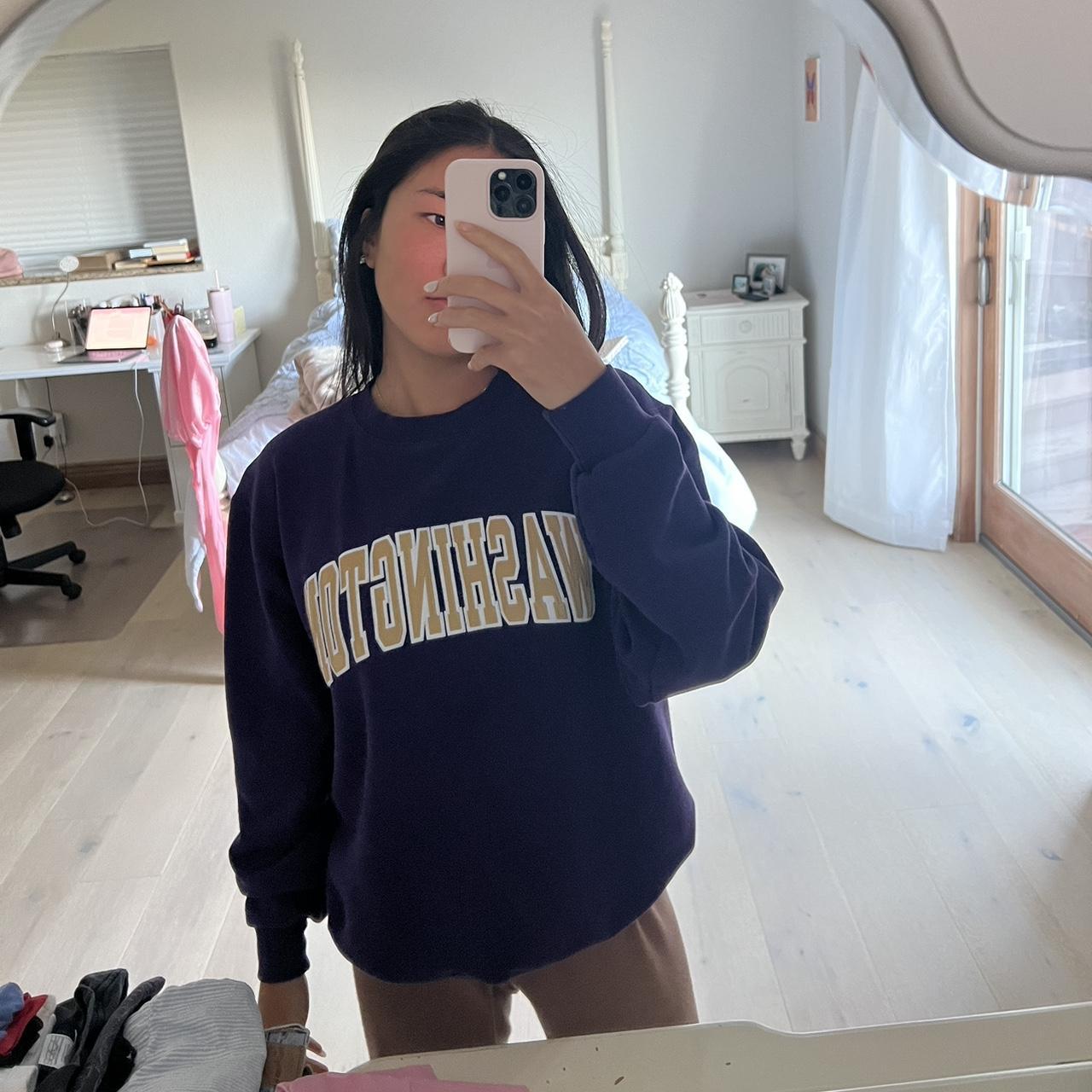 Udub crewneck - Depop