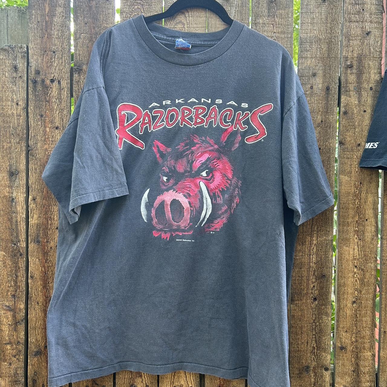 Vintage University of Arkansas Razerbacks 1990s t... - Depop
