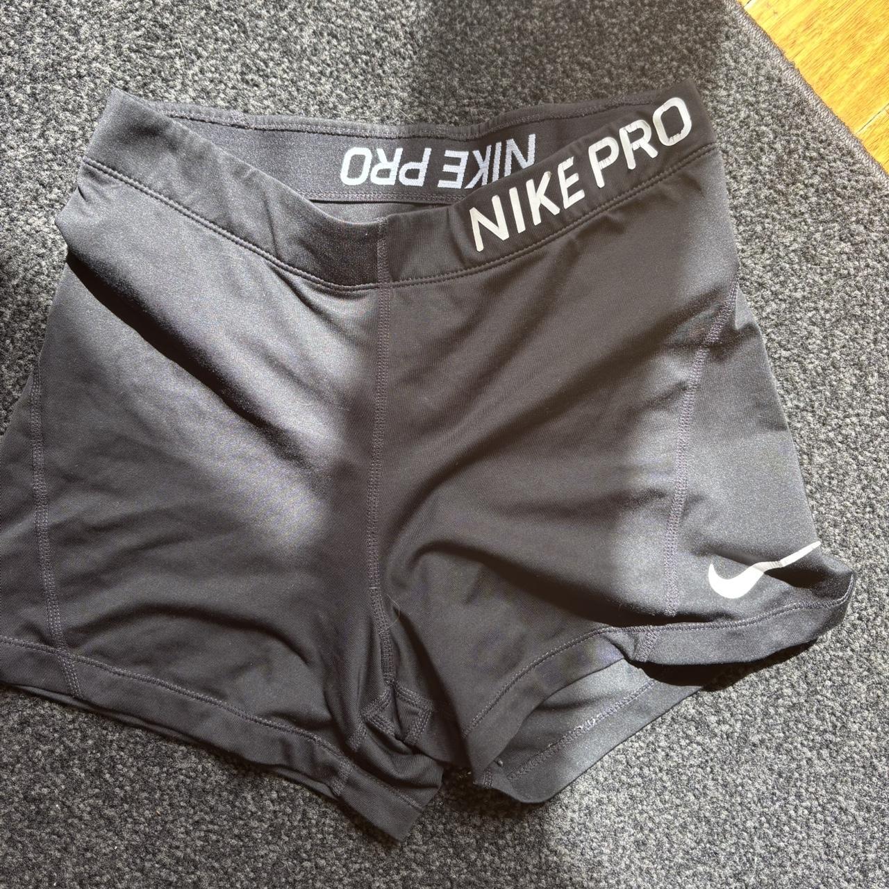 Black Nike pros - some slight cracking as seen Size... | Depop
