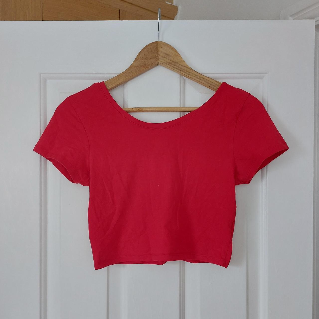 Red crop top UK14 but would fit UK12 - Depop