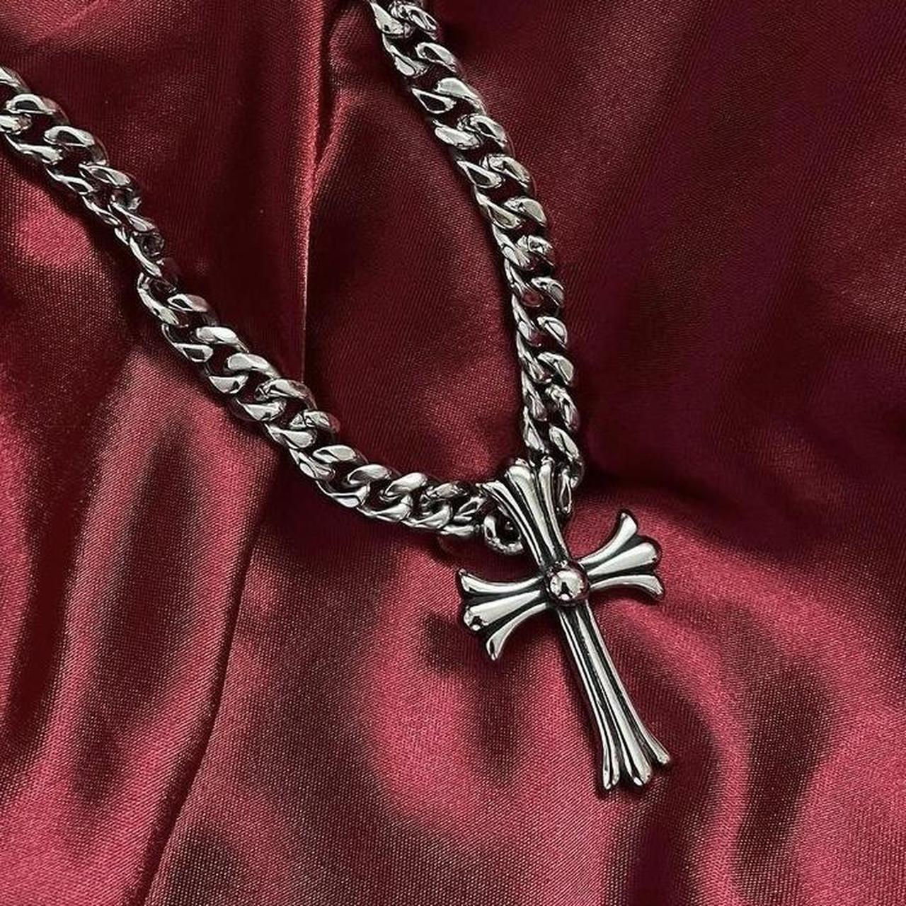 🖤 LUVCHAINZZ.COM🖤 Silver curb chain style gothic... - Depop