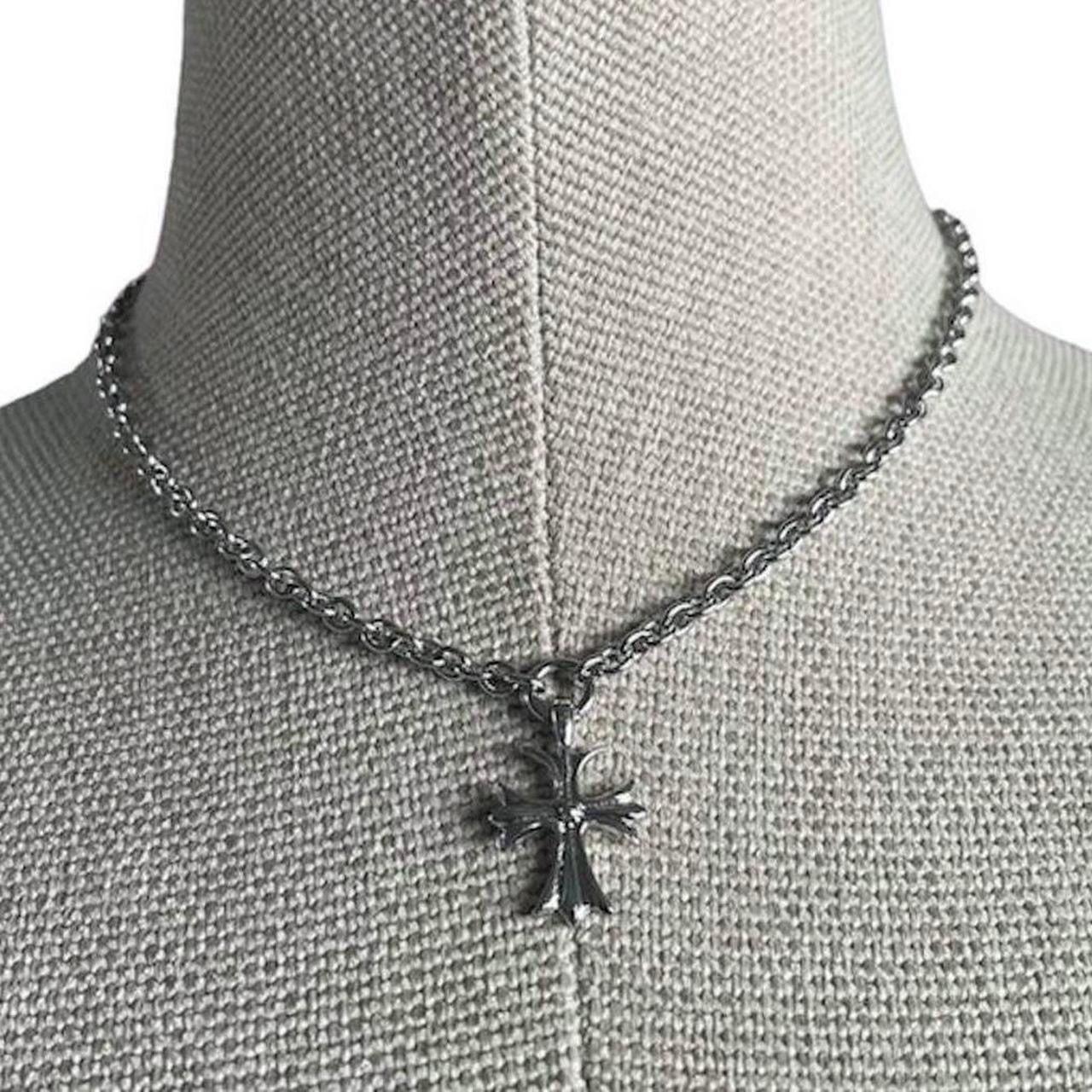 🖤 LUVCHAINZZ.COM🖤 Silver mini cross necklace... - Depop