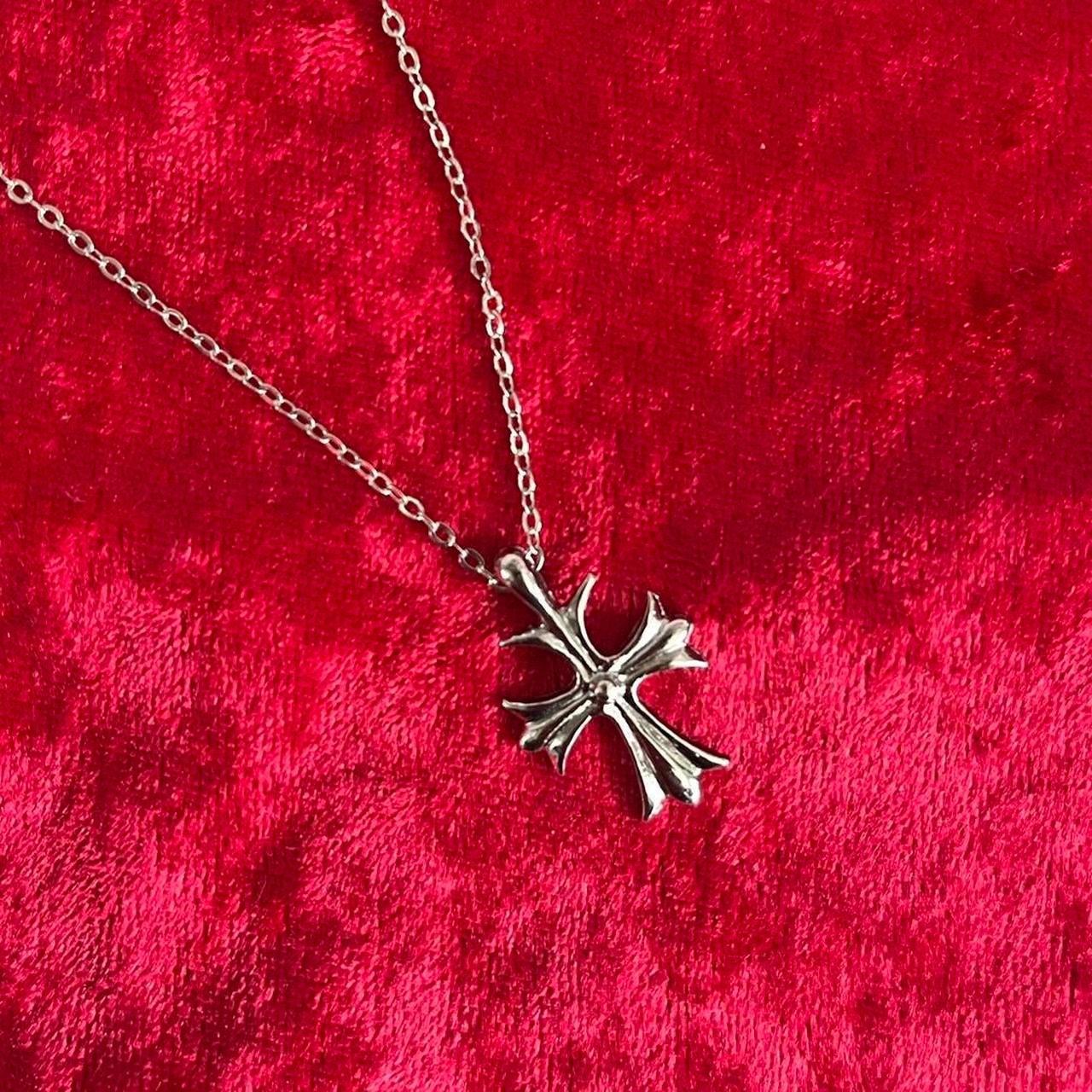 🖤 LUVCHAINZZ.COM🖤 Silver thin chain mini cross... - Depop