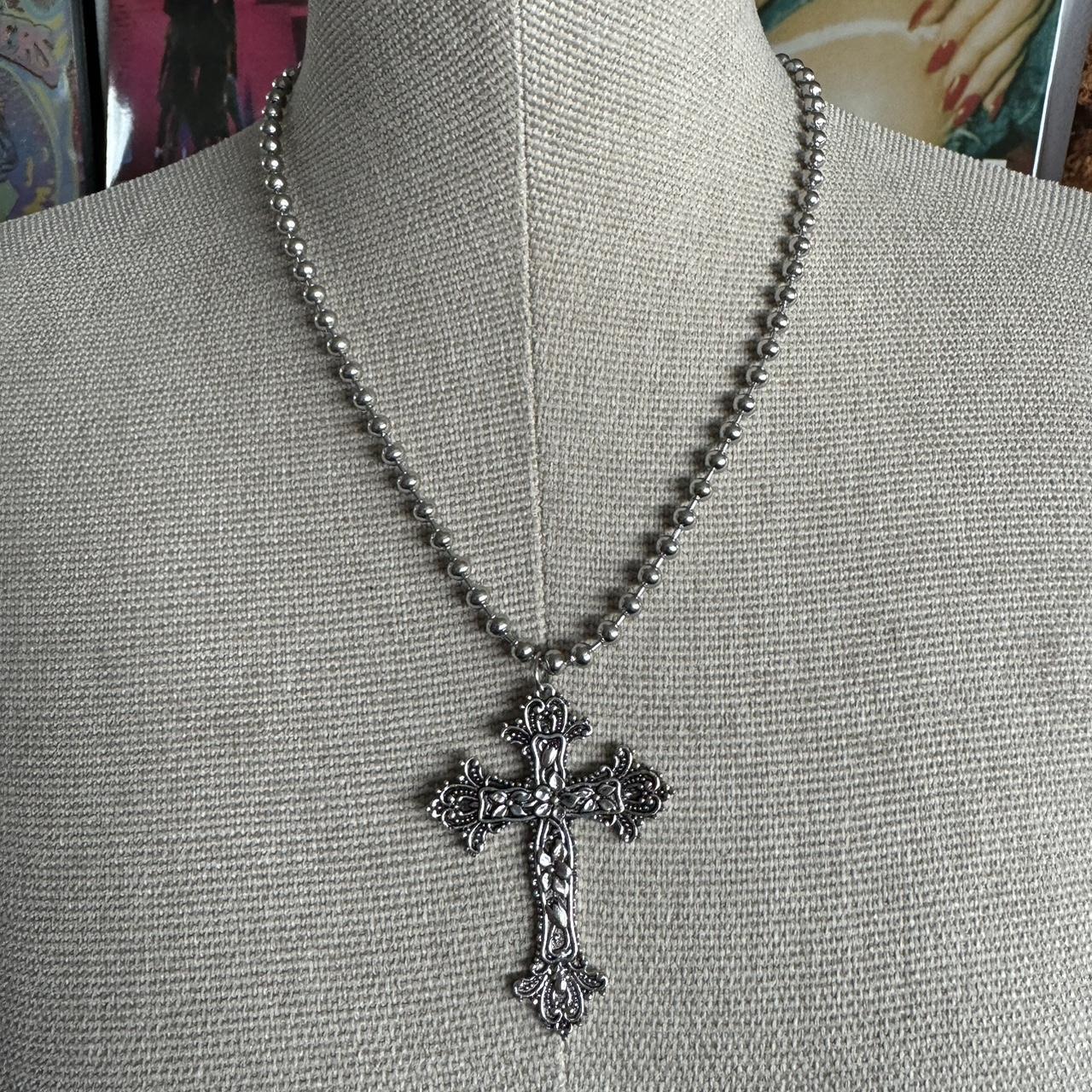 🖤 LUVCHAINZZ.COM🖤 Silver ball chain gothic cross... - Depop