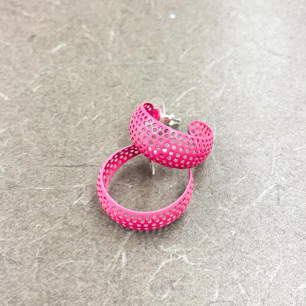 adorable 80's style hot pink metal hoops - Depop
