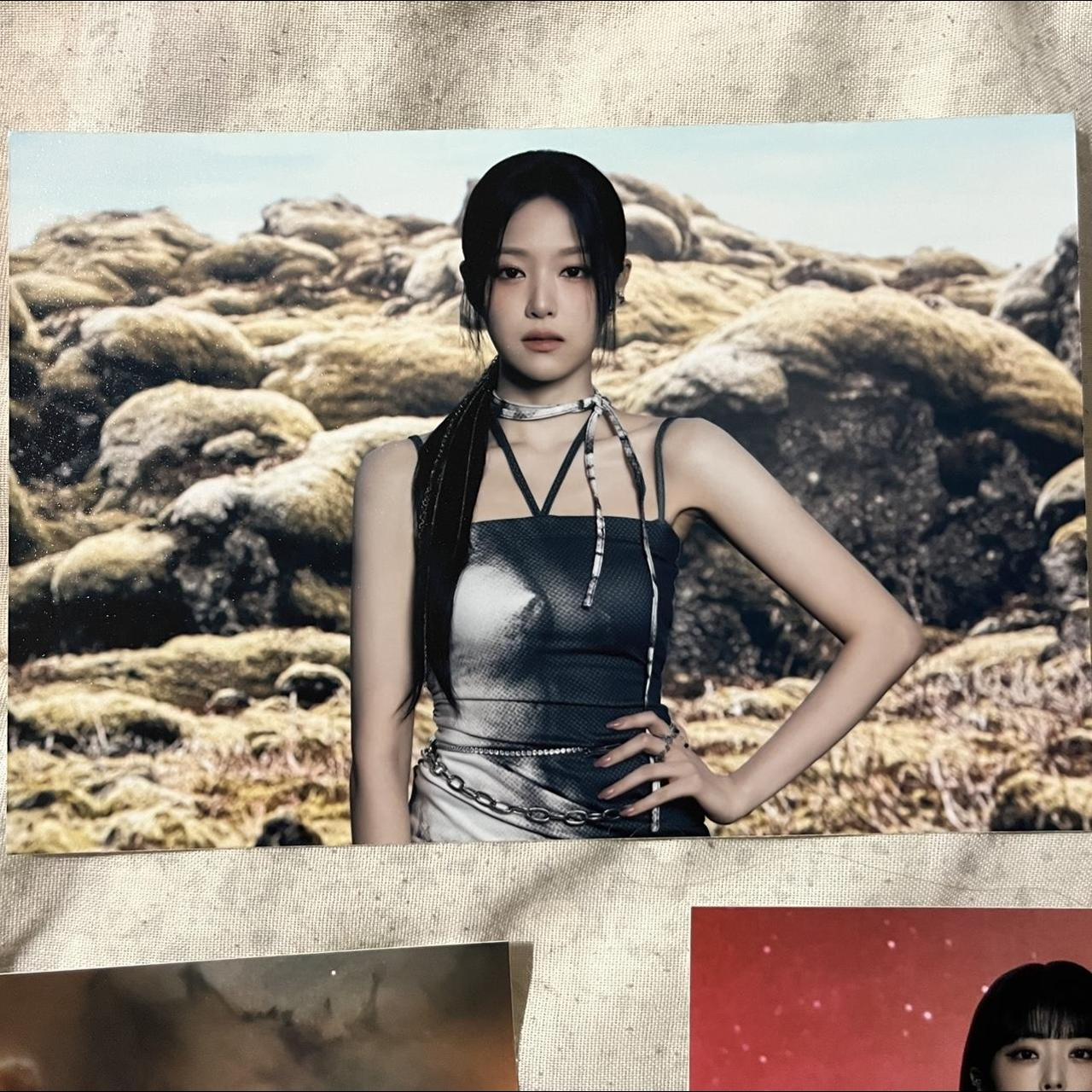 loossemble aka loona assemble debut ceremony tour... - Depop