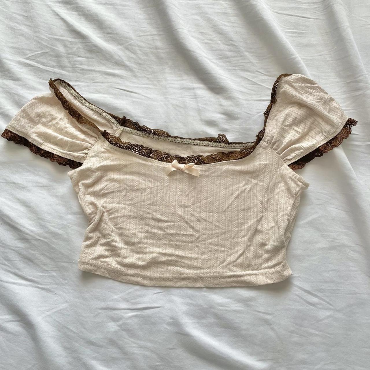 Women's Cream Crop-top | Depop