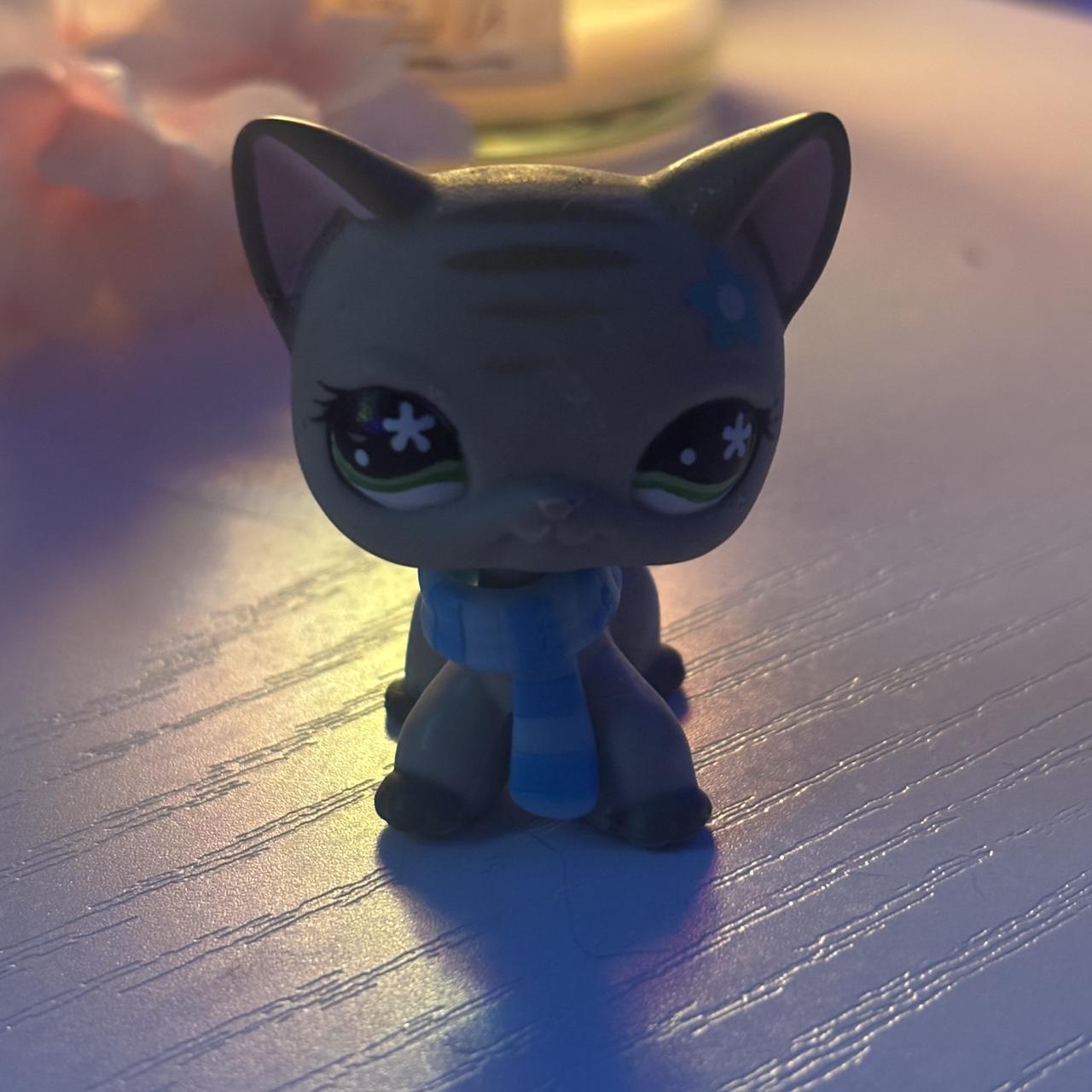 littlest pet shop LPS shorthair cat 483 authentic!... | Depop