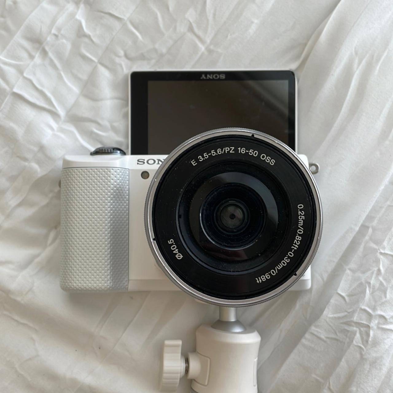 Sony a5000 Vlogging Camera This camera is perfect... - Depop