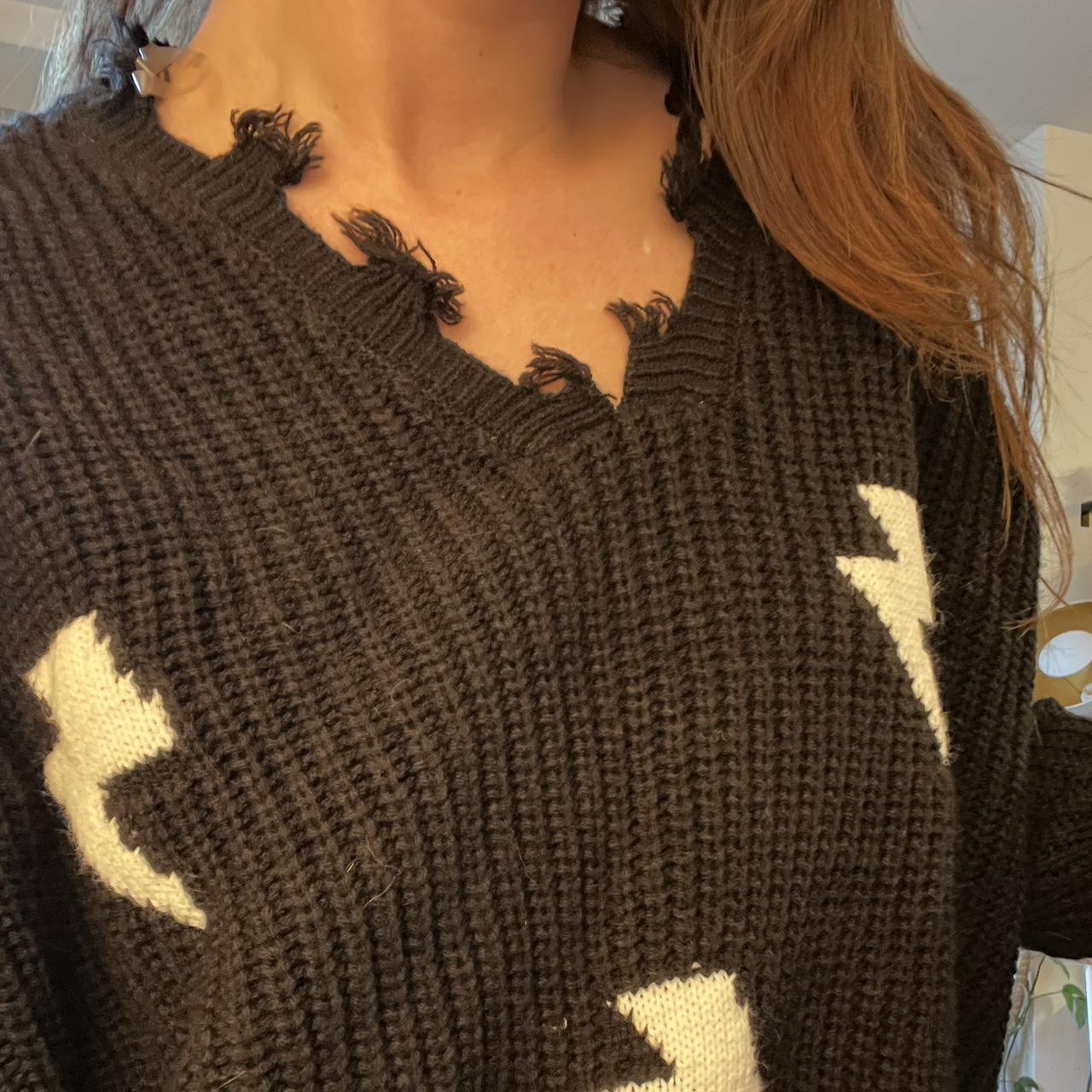 Lightning cropped hoodie Says size large but fits... - Depop