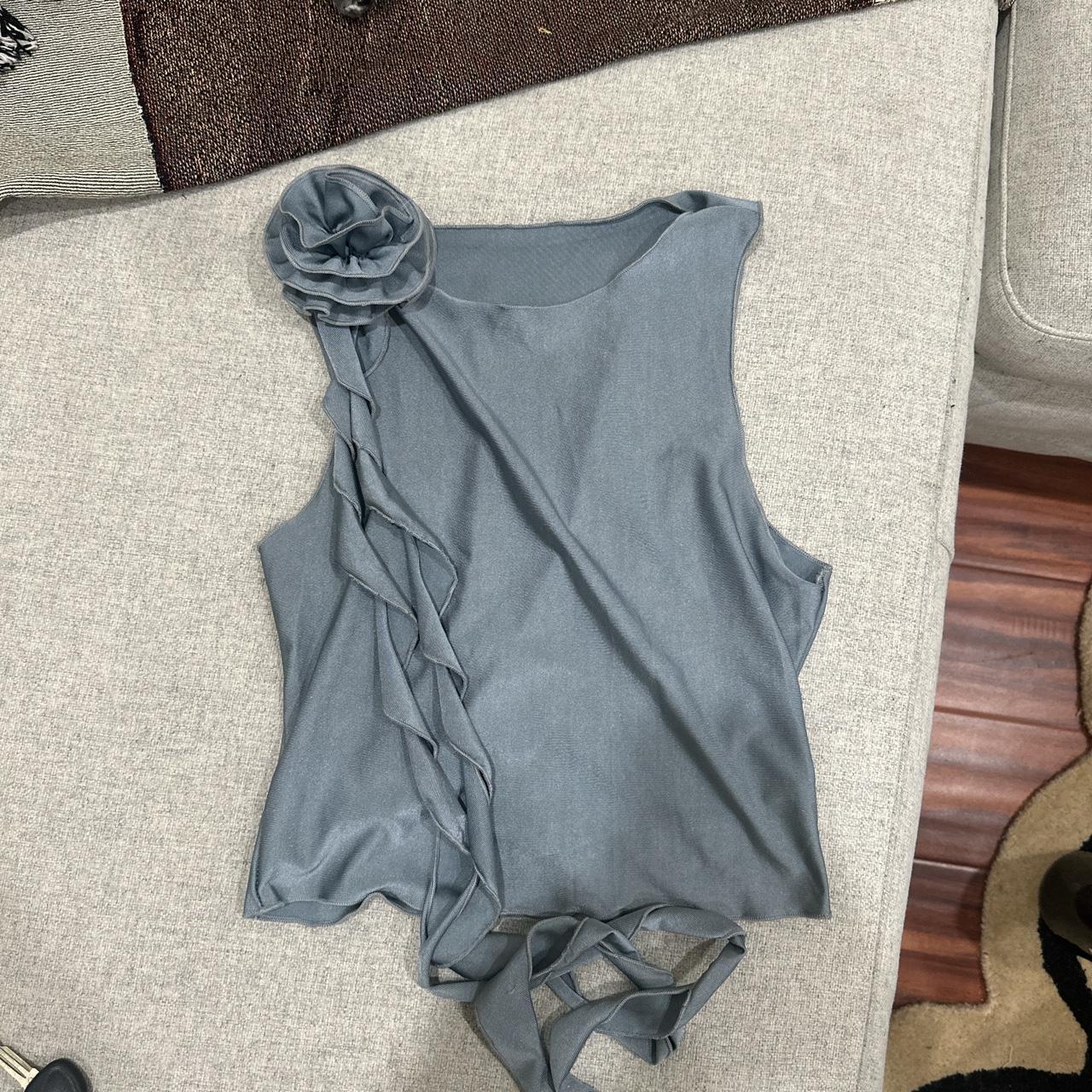 Silver metallic fanci club style top, cropped.... - Depop