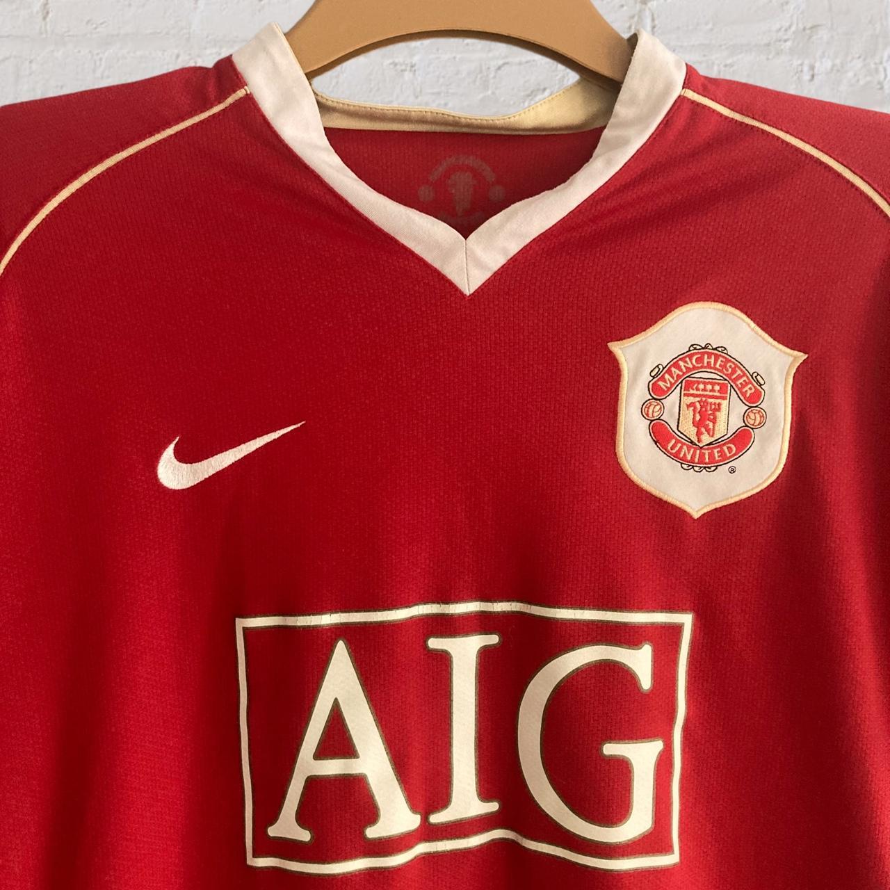 Manchester United 2006/07 home kit with ROONEY 8 on... - Depop