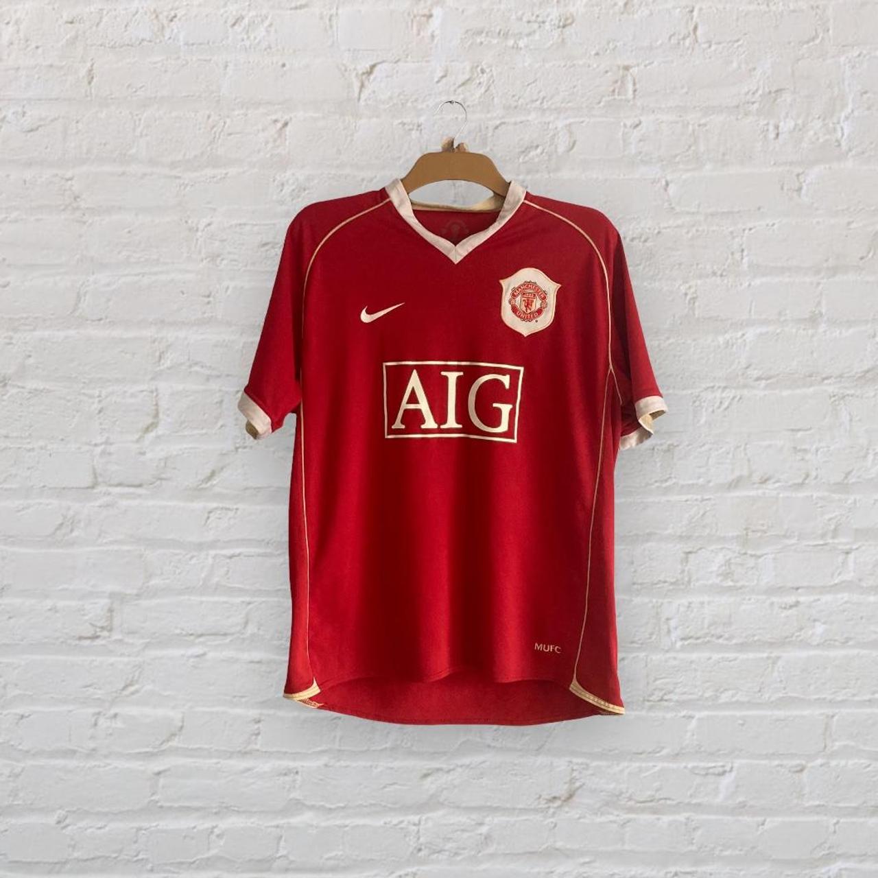Manchester United 2006/07 home kit with ROONEY 8 on... - Depop