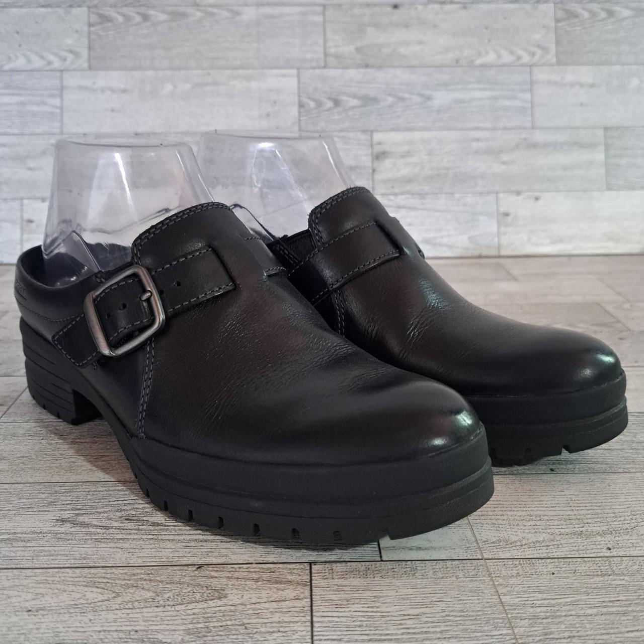 Women's Merrell City Leaf Leather Slip On Mules... - Depop