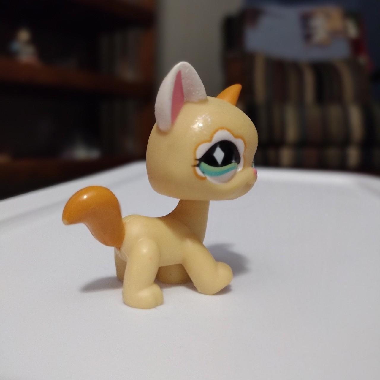 Littlest Pet Shop/ LPS #626 cat 🐈 ^(blue magnet... - Depop