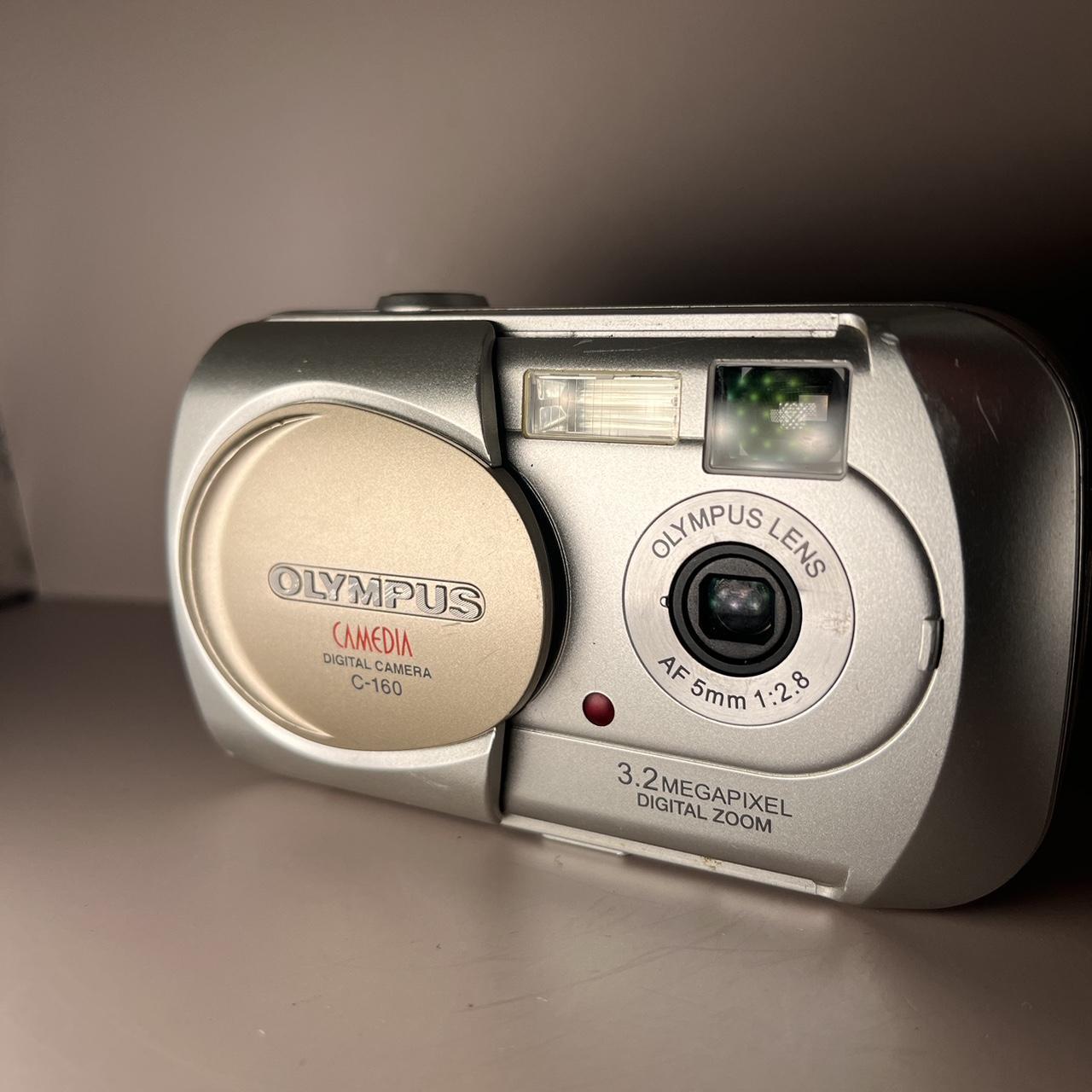 Olympus camedia c-160 digital camera Silver... - Depop