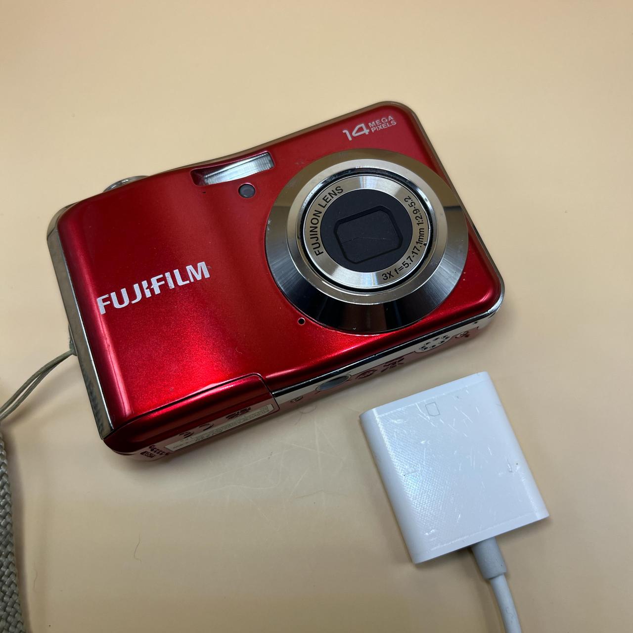 Fujifilm A200 digital camera The A200 digital ... - Depop