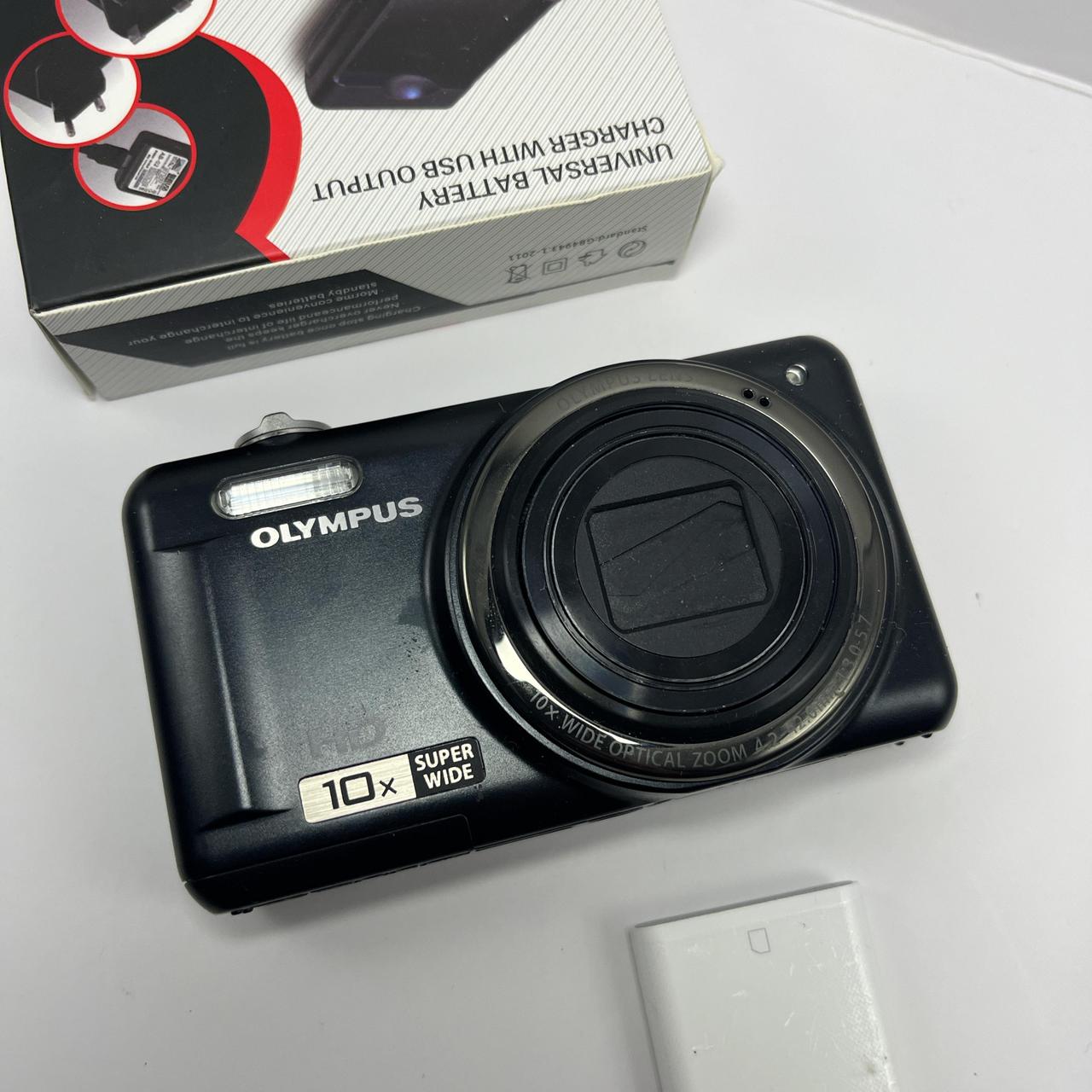 Olympus d720 vintage digital camera The 720 is... - Depop