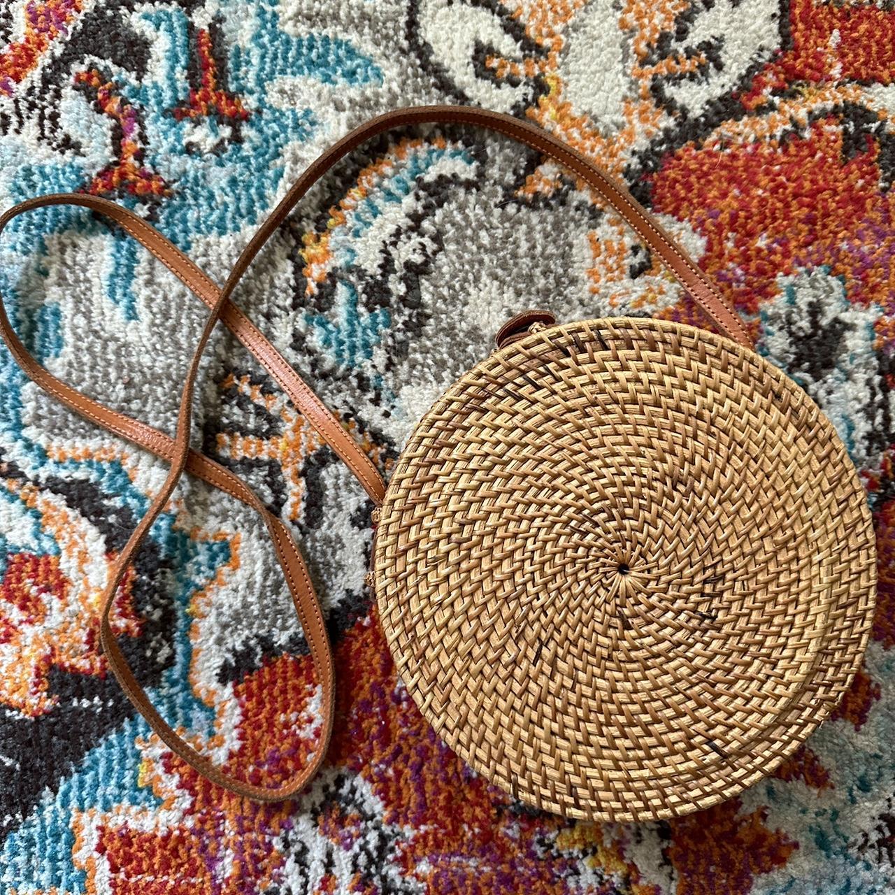 Round wicker purse - Depop