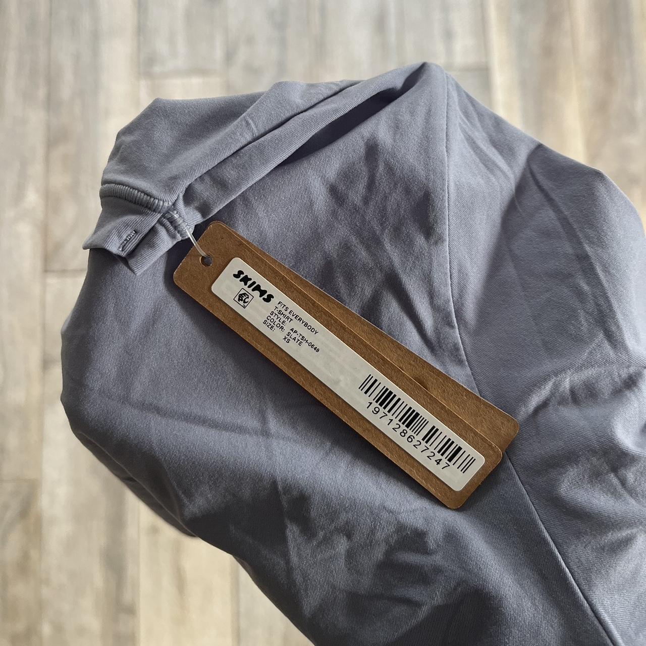 brand new with tags skims fits everybody tshirt in... - Depop