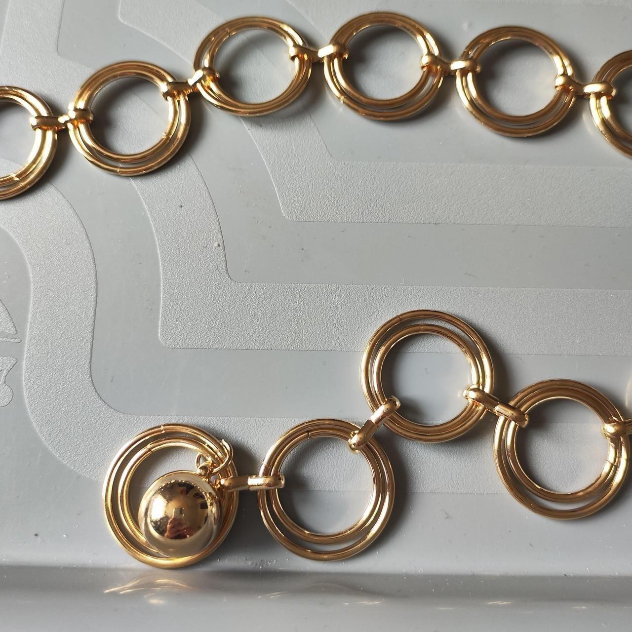 Gold tone circle)chain belt Circle approx 3cm... - Depop