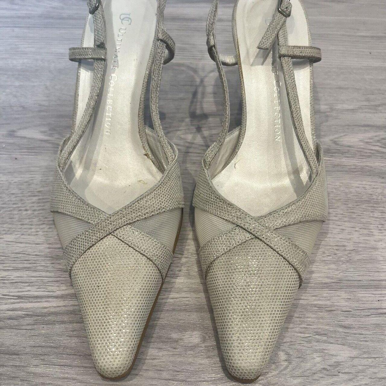 Women's Cream Courts | Depop