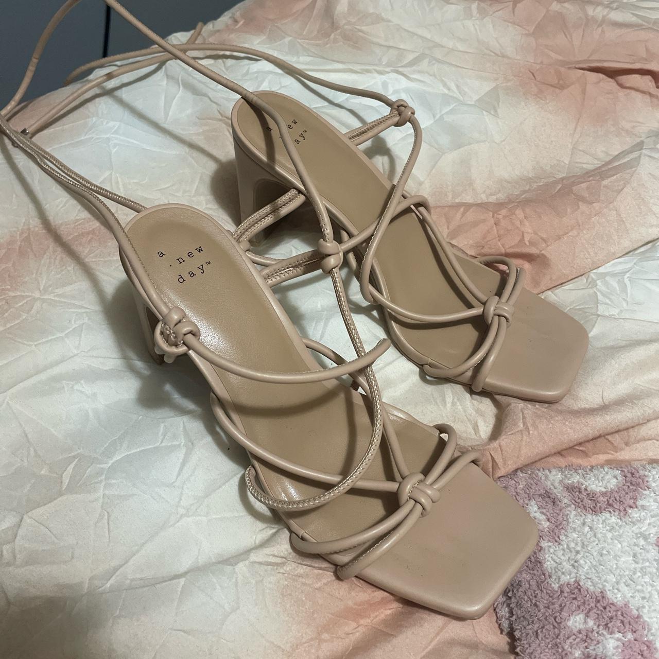 strappy lace up nude heels 👠 REPOP!! - ⭐️ size 7.5 ⭐️... - Depop