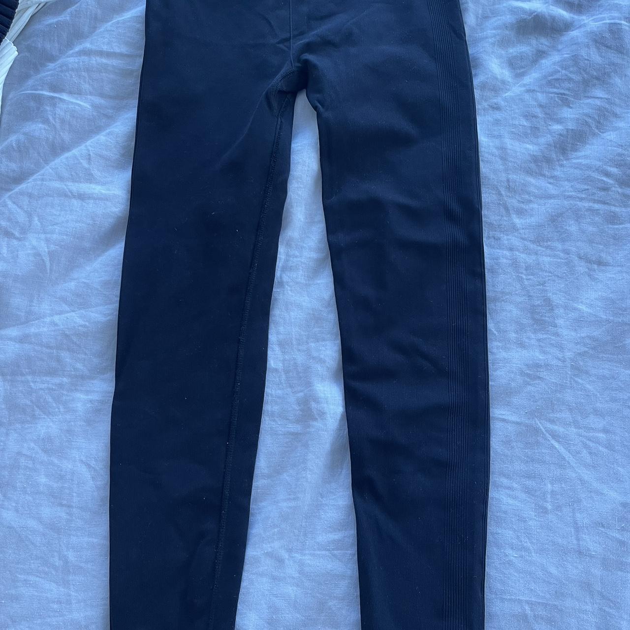 Henne seamless tights - Depop