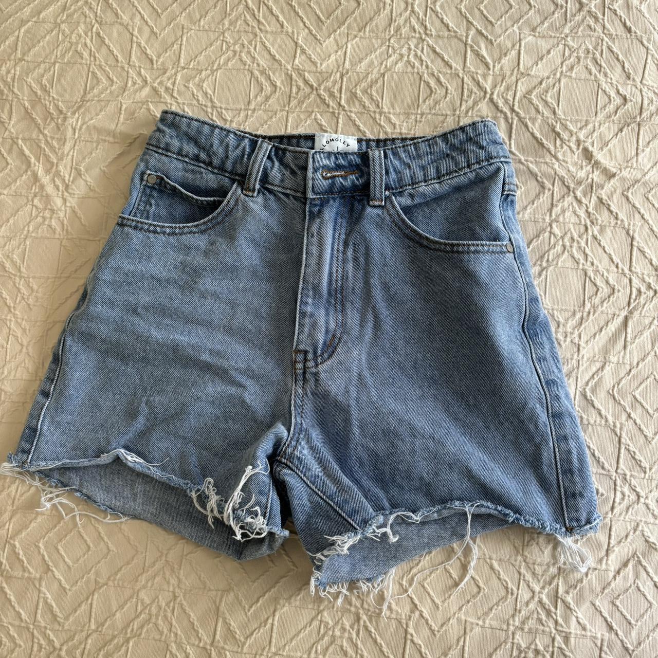 Hello Molly Denim Shorts size 6 - Depop