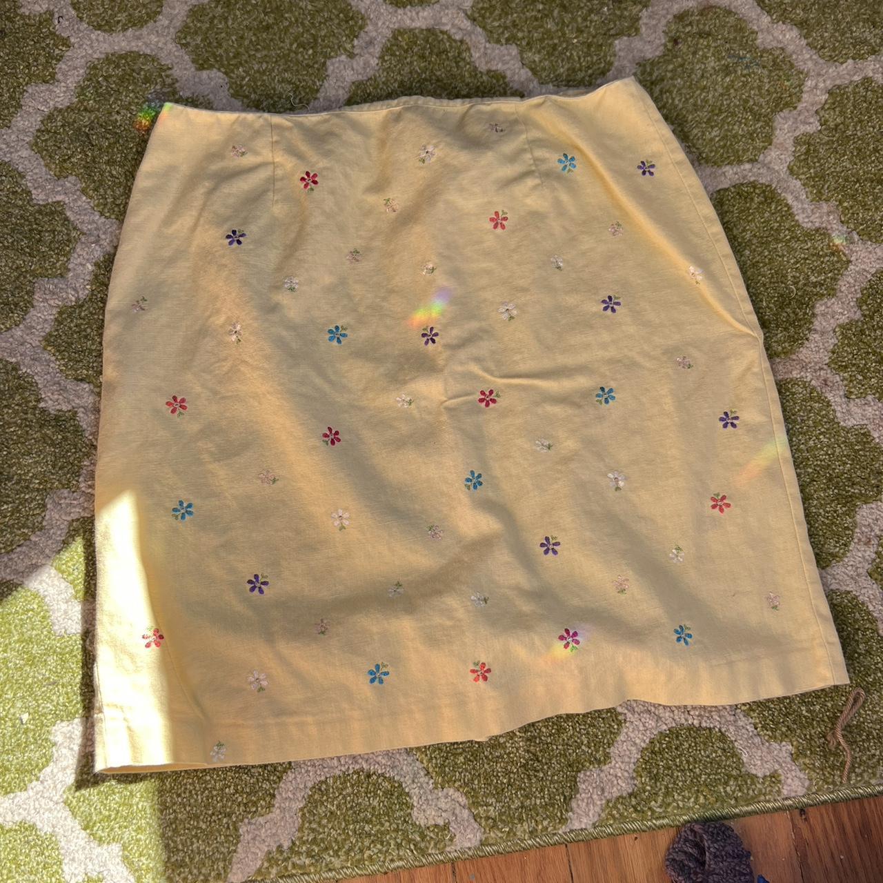 talbots pastel yellow skirt with embroidered flower... - Depop