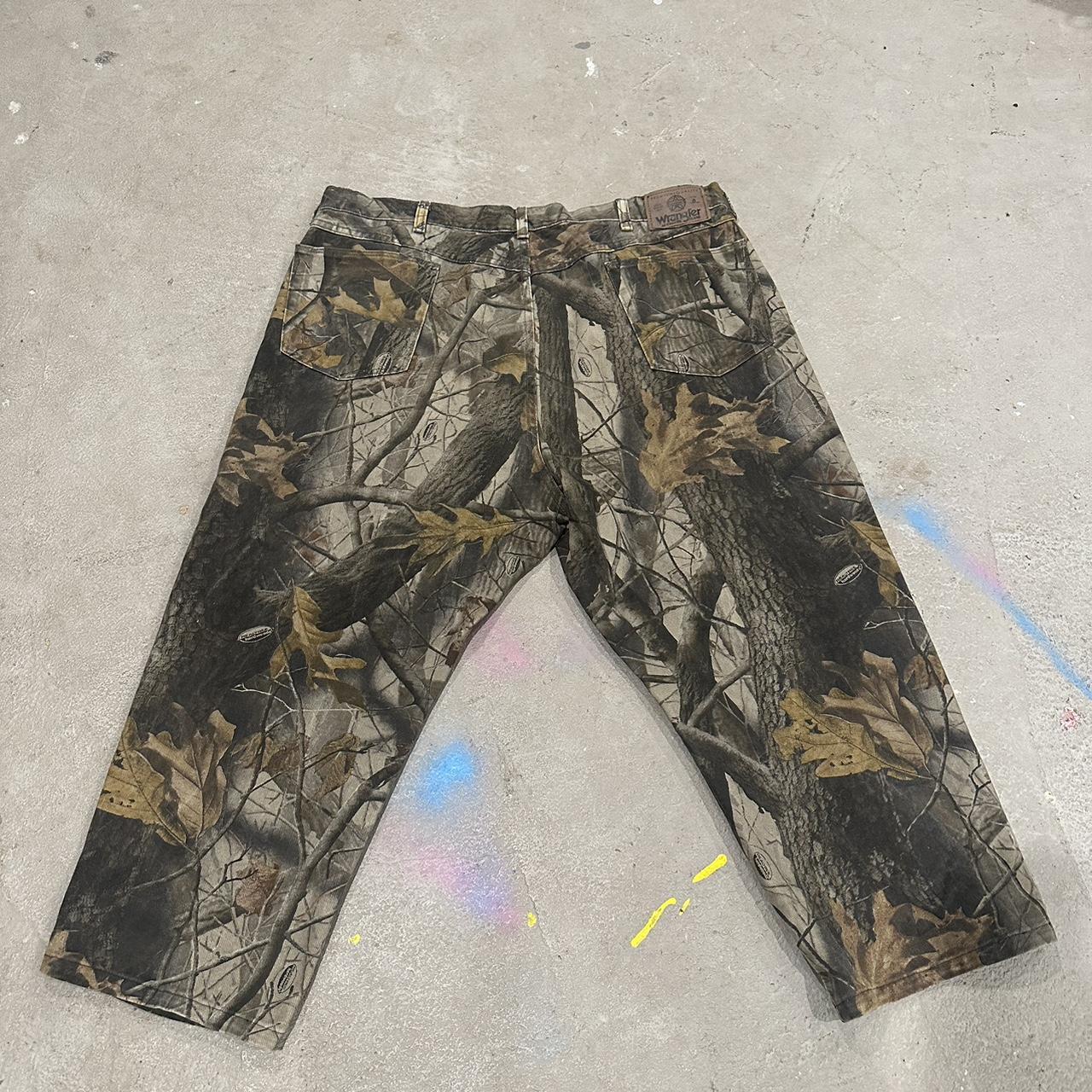 Wrangler Real Tree pants 42 x 30 Baggy fit Dope pair... - Depop