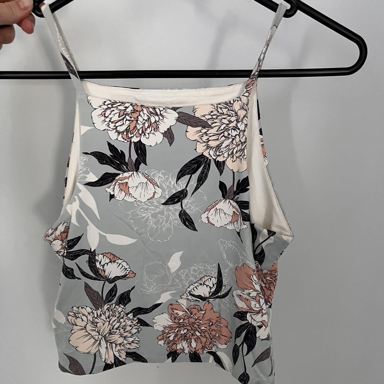 Supré Top Hardly Worn Size XS $10 - Depop