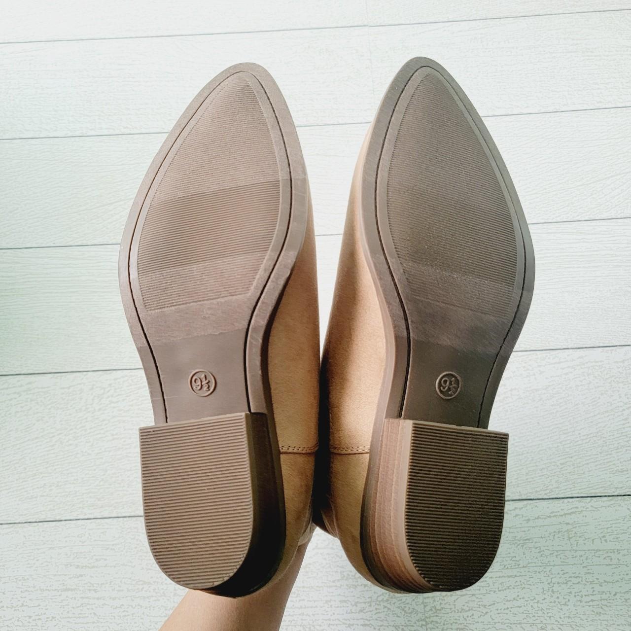 Universal Thread Women's Tan Boots | Depop