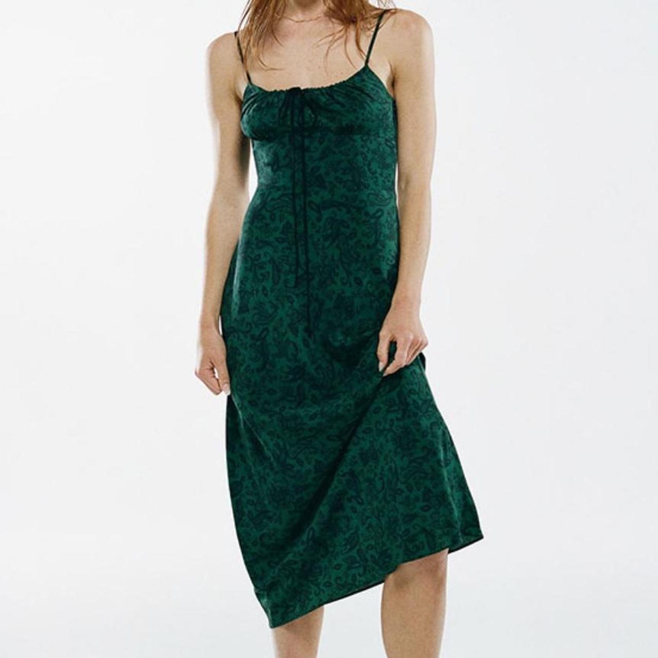 réalisation par the alba dress in dazed noir size... - Depop