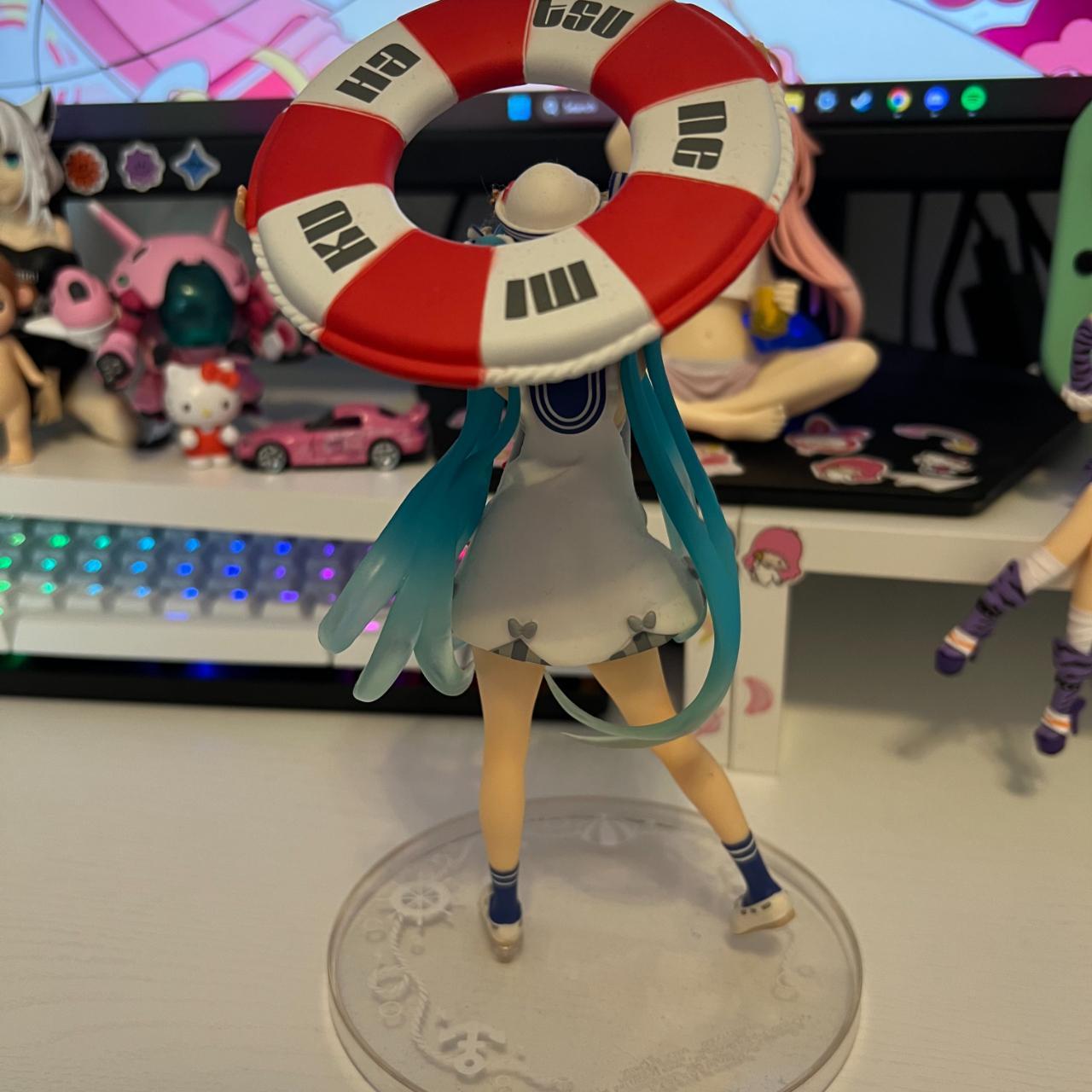 hatsune miku beach figure! bought second hand, so... - Depop