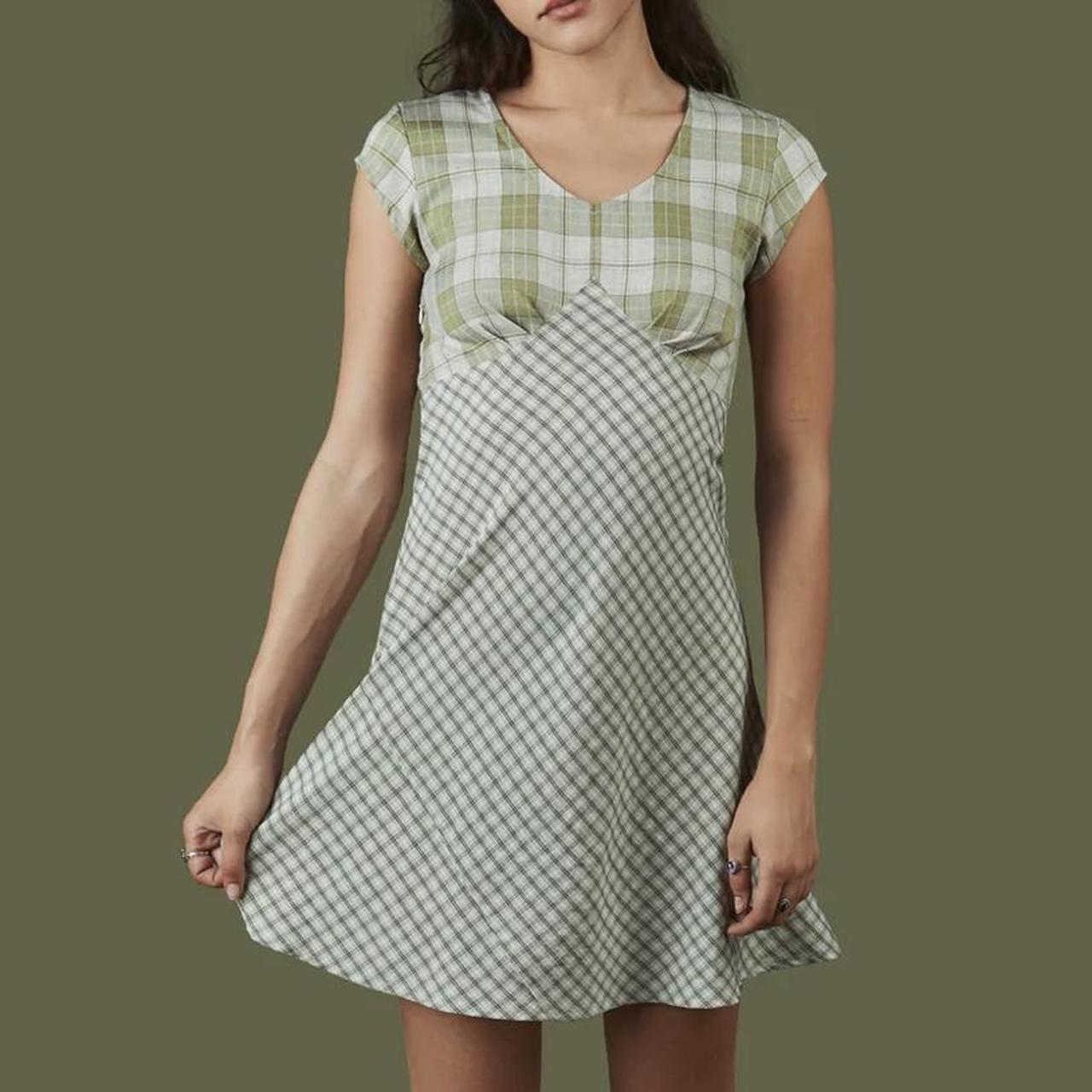 green plaid thyme dress from UNIF ꕤ + never... - Depop