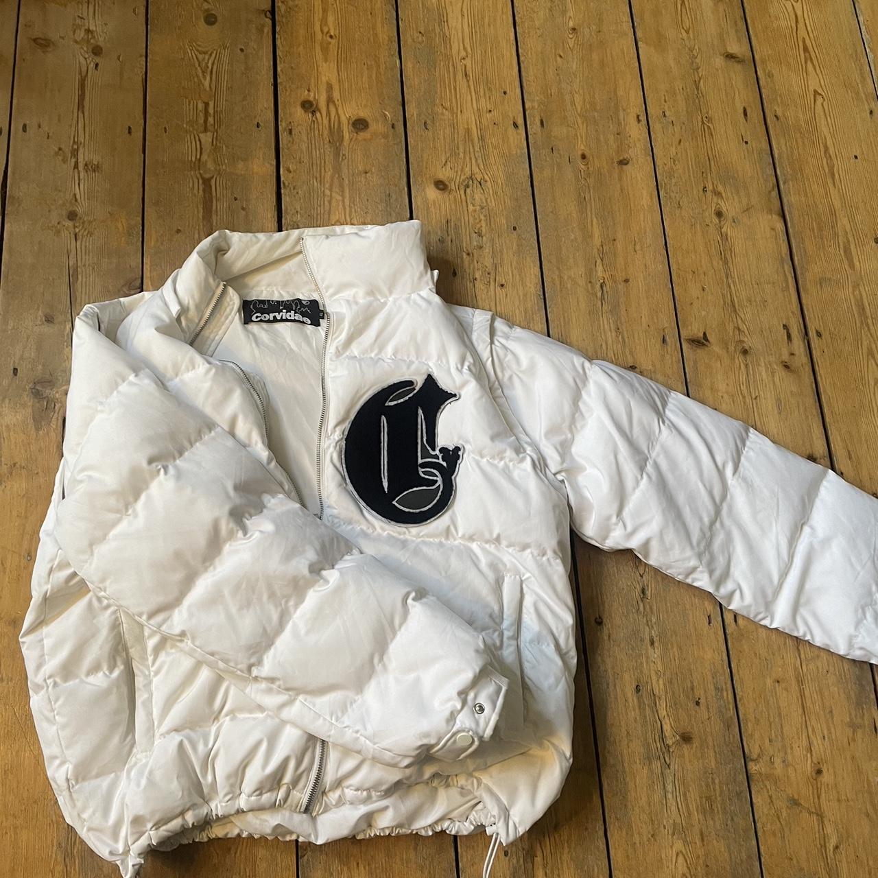 White corvidae puffer. XL Worm an handful of time. I... - Depop