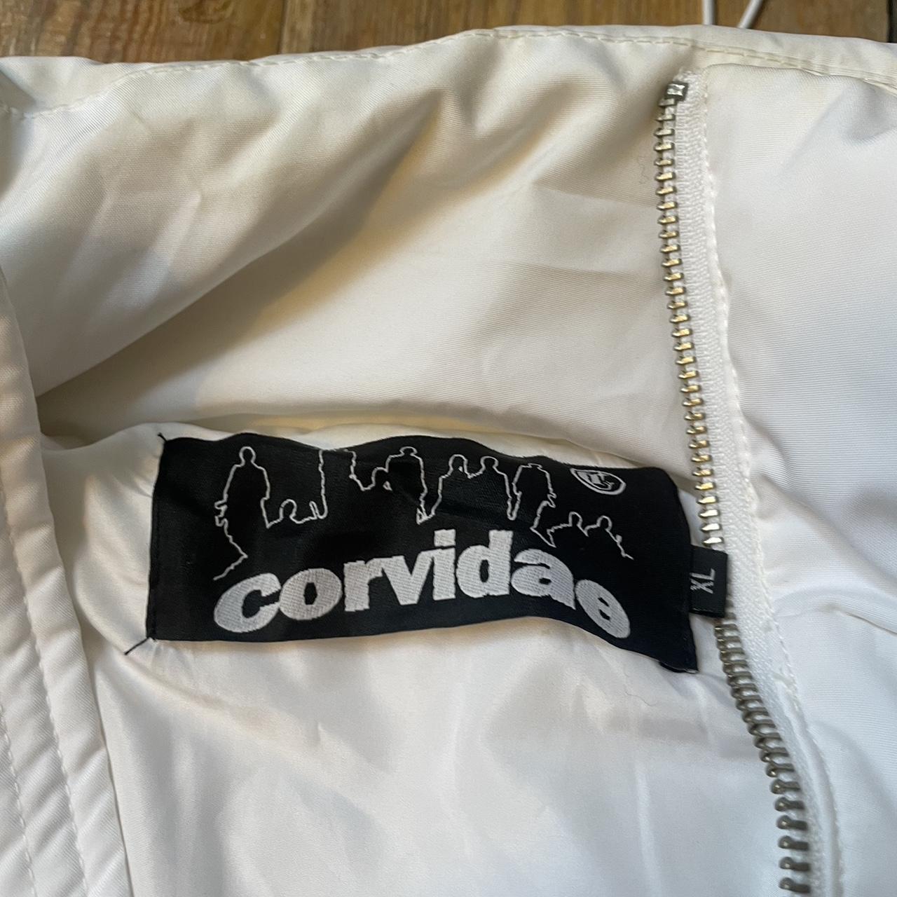 White corvidae puffer. XL Worm an handful of time. I... - Depop