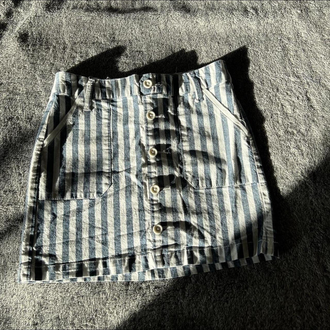 Stripped skirt - Depop