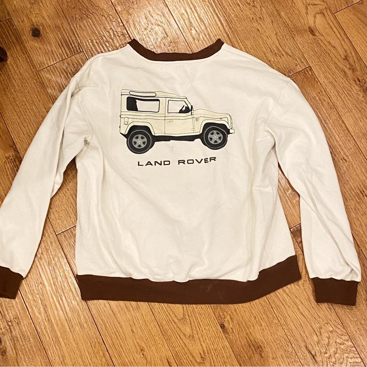 ADORABLE Land Rover crew neck from pacsun. Size... - Depop