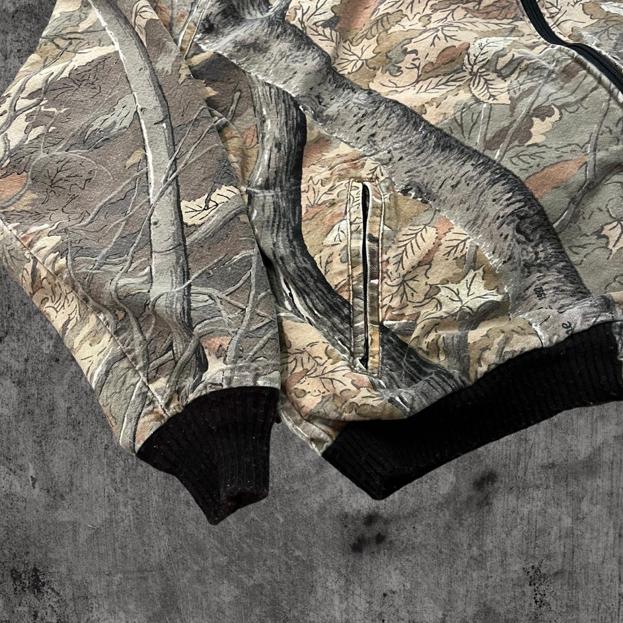 Vintage Realtree Camo Jacket Size Large 25x25 boxy... - Depop