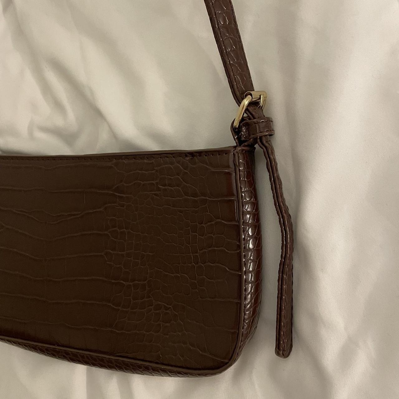 Brown croc purse - Depop